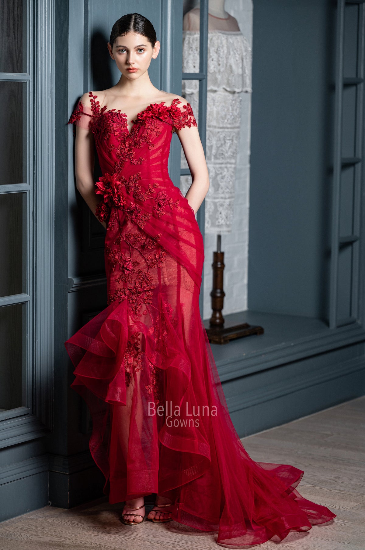 VIP80010 | Bella Luna Gowns